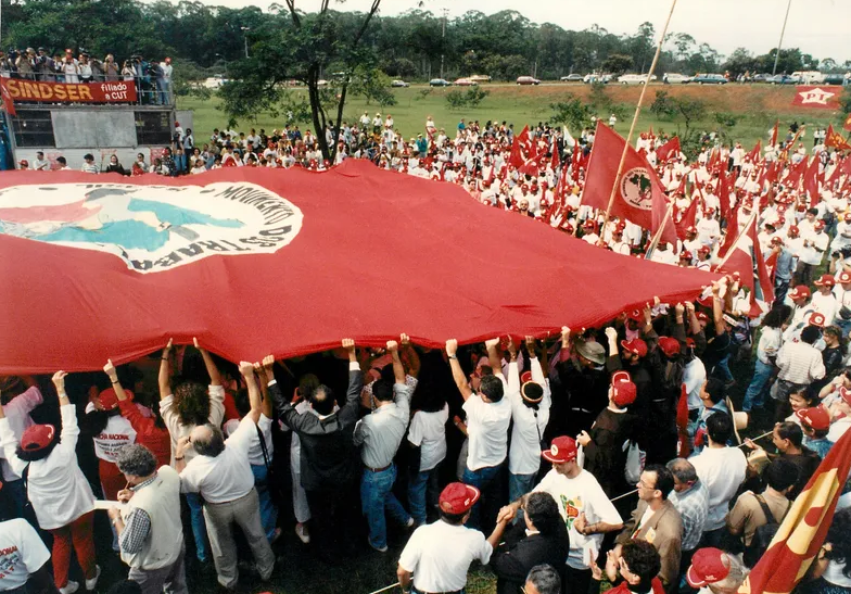 MST: 40 anos de luta para mudar o campo brasileiro | Outras Palavras