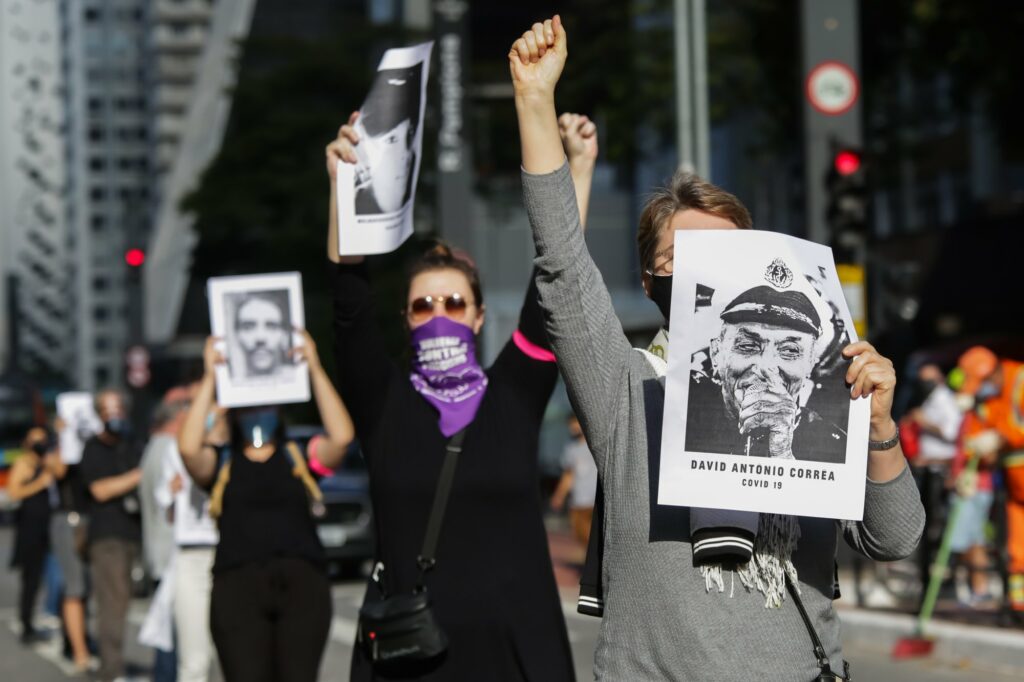 Manifestações de Oposição - Diário de Tempos Estranhos