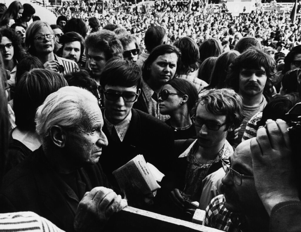 As utopias concretas de Marcuse em quadrinhos - Outros Quinhentos